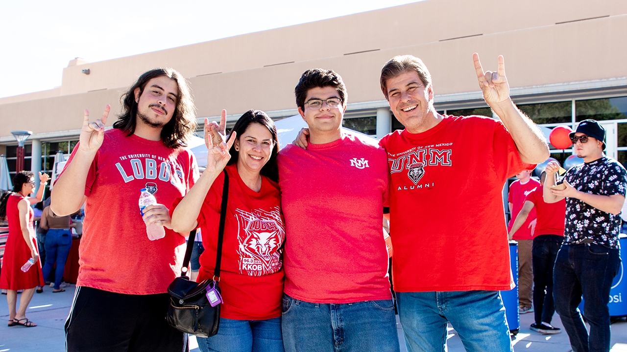 UNM's First-Year Family Day seeks staff volunteers | UNM UCAM Newsroom